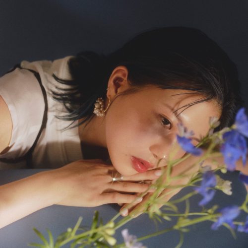 AVYSS magazine » YonYonが本日リリースの1st EPから「Paper Plane」のヴィジュアライザーを公開